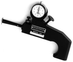 Mueller Gages Company - 900 Series